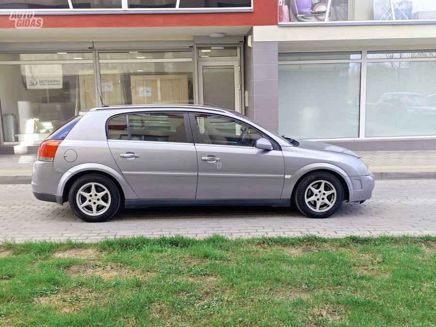 Opel Signum 2004 in Vilnius, with an engine capacity of 1.90 L and mileage of 285 thousand km for 1500 €, photo 3 on AUTOMOTO.COM.LV