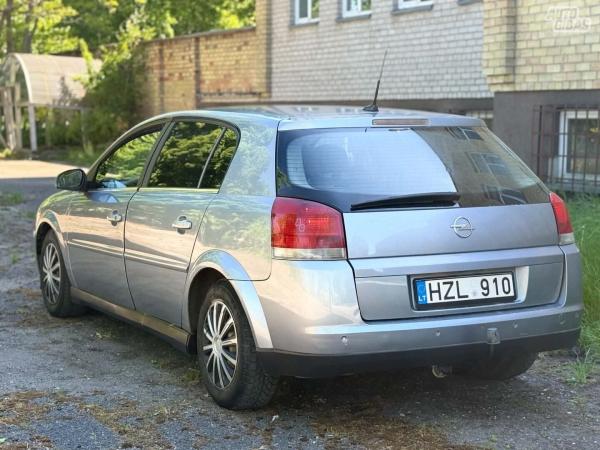 Opel Signum 2004 in Silute, with an engine capacity of 1.90 L and mileage of 350 thousand km for 890 €, photo 3 on AUTOMOTO.COM.LV