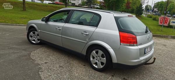 Opel Signum 2004 Alīta, ar dzinēja tilpumu 2.00 L un nobraukumu 385 tūkst. km par 650 €, foto 6 vietnē AUTOMOTO.COM.LV