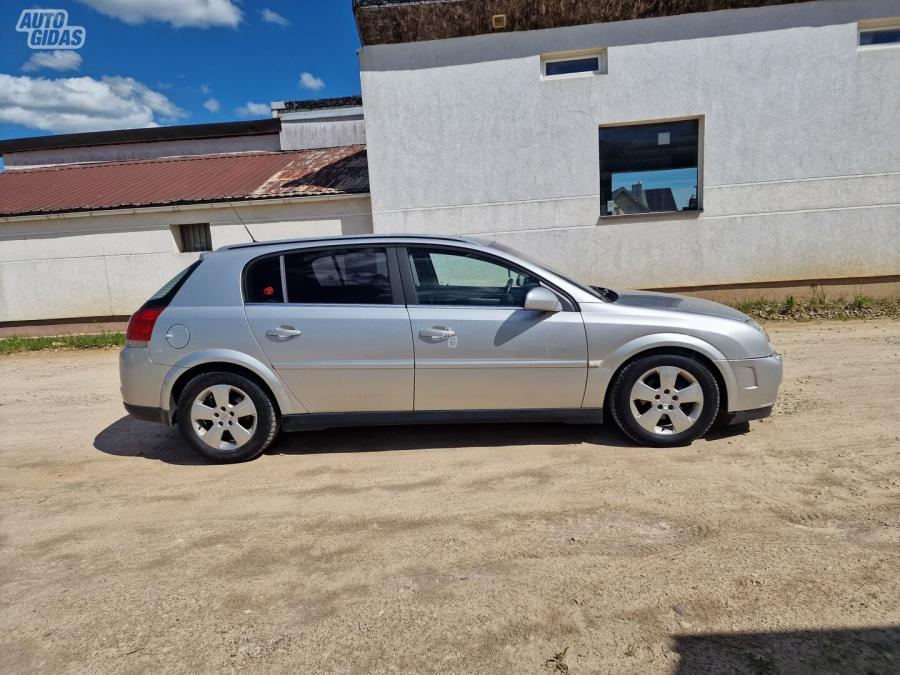 Opel Signum 2004 in Siauliai, with an engine capacity of 2.20 L and mileage of 313 thousand km for 1180 €, photo 7 on AUTOMOTO.COM.LV