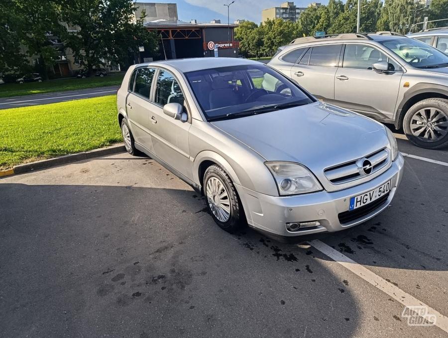 Opel Signum 2004 in Kaunas, with an engine capacity of 2.20 L and mileage of 210 thousand km for 550 €, photo 1 on AUTOMOTO.COM.LV