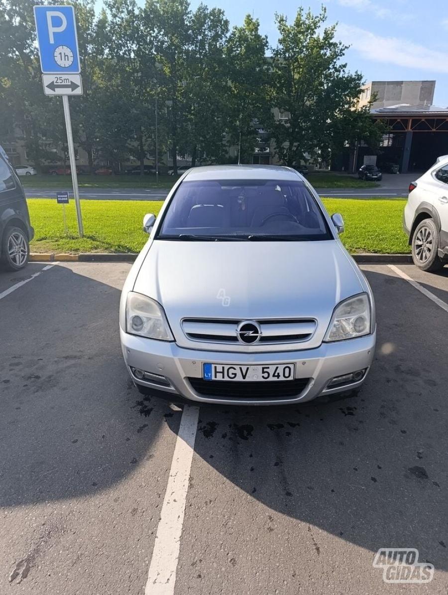 Opel Signum 2004 in Kaunas, with an engine capacity of 2.20 L and mileage of 210 thousand km for 550 €, photo 3 on AUTOMOTO.COM.LV