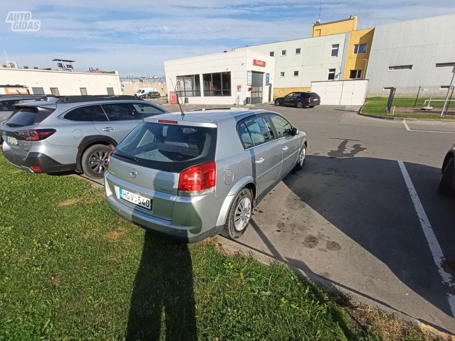 Opel Signum 2004 in Kaunas, with an engine capacity of 2.20 L and mileage of 210 thousand km for 550 €, photo 5 on AUTOMOTO.COM.LV
