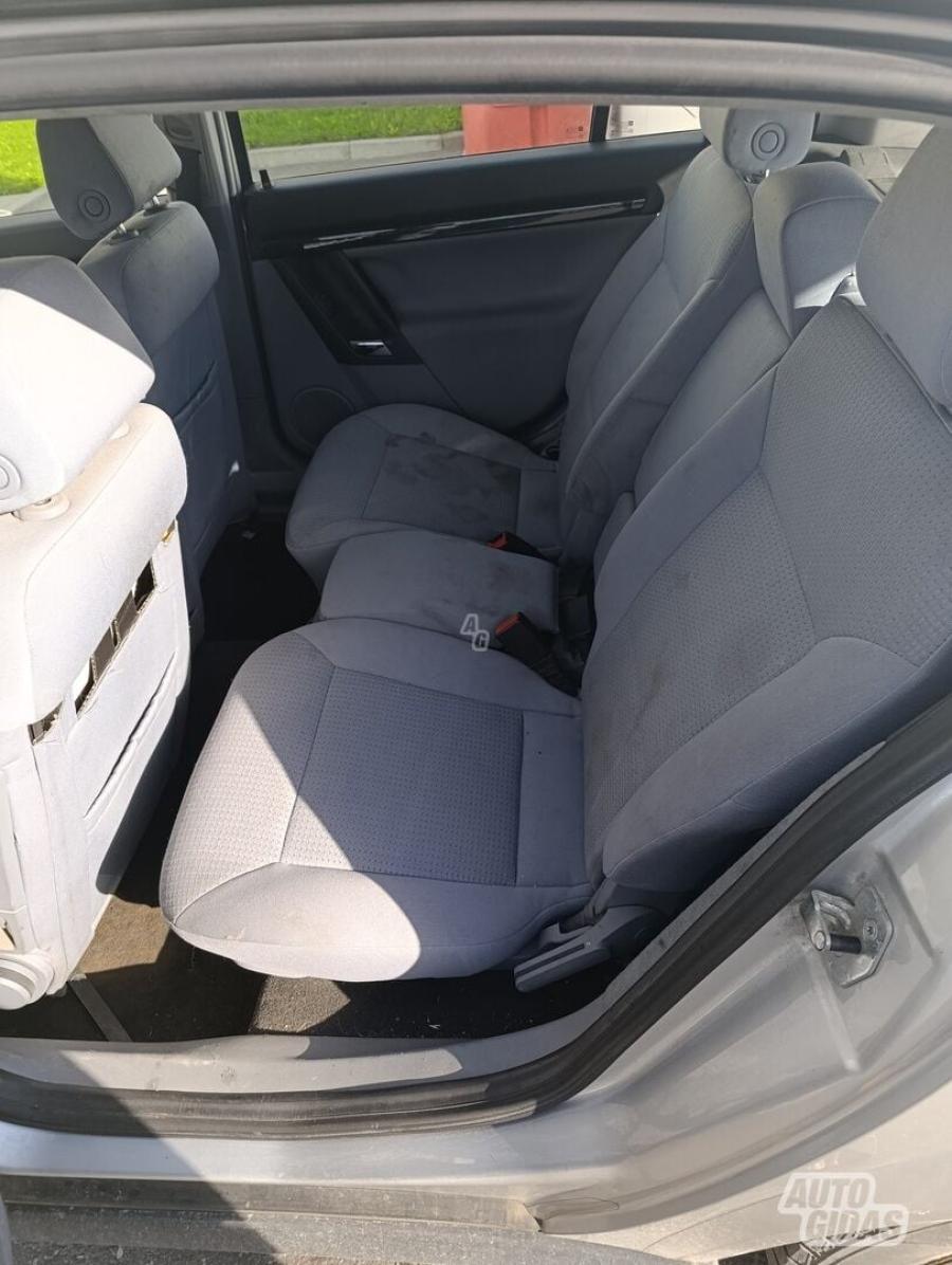 Opel Signum 2004 in Kaunas, with an engine capacity of 2.20 L and mileage of 210 thousand km for 550 €, photo 12 on AUTOMOTO.COM.LV