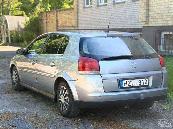 Opel Signum 2004 in Silute, with an engine capacity of 1.90 L and mileage of 350 thousand km for 730 €, photo 4 on AUTOMOTO.COM.LV