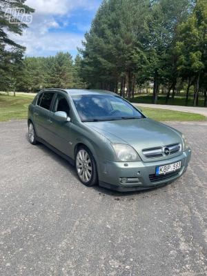 Opel Signum 2004 in Mazeikiai, with an engine capacity of 1.90 L and mileage of 326 thousand km for 800 €, photo  on AUTOMOTO.COM.LV