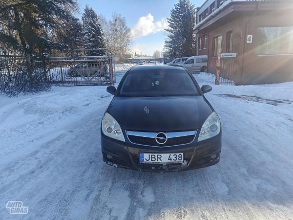 Opel Signum 2005 in Jonava, with an engine capacity of 1.90 L and mileage of 325 thousand km for 1400 €, photo 1 on AUTOMOTO.COM.LV
