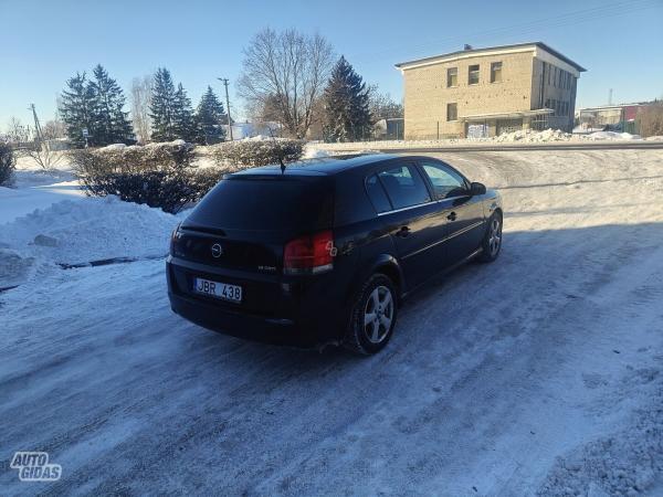Opel Signum 2005 in Jonava, with an engine capacity of 1.90 L and mileage of 325 thousand km for 1400 €, photo 8 on AUTOMOTO.COM.LV