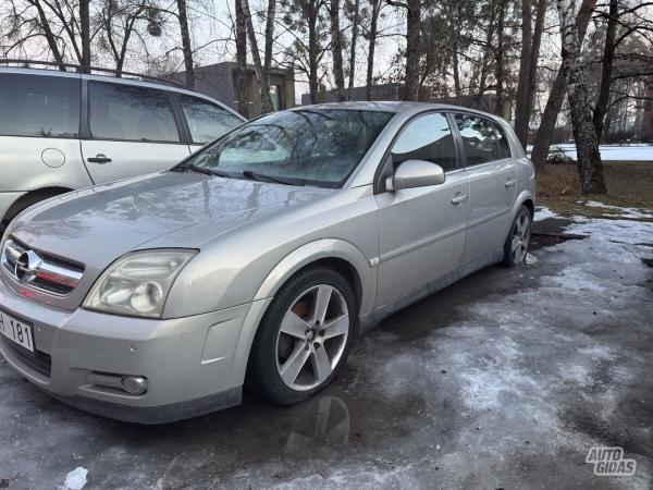 Opel Signum 2005 in Prienai, with an engine capacity of 1.90 L and mileage of 280 thousand km for 500 €, photo 1 on AUTOMOTO.COM.LV
