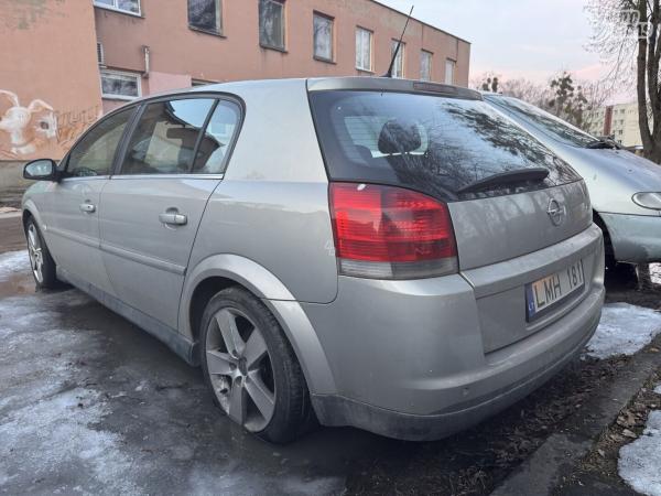 Opel Signum 2005 in Prienai, with an engine capacity of 1.90 L and mileage of 280 thousand km for 500 €, photo 2 on AUTOMOTO.COM.LV
