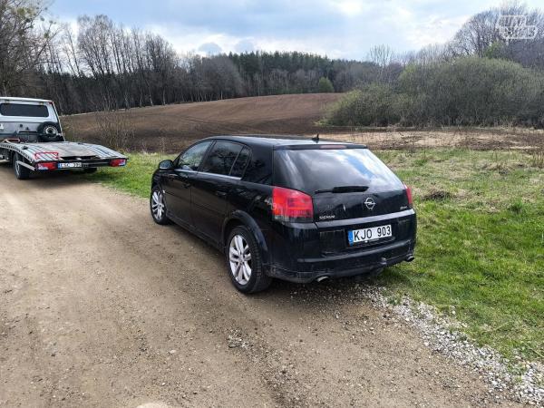 Opel Signum 2005 in Kaunas, with an engine capacity of 2.20 L and mileage of 280 thousand km for 555 €, photo 4 on AUTOMOTO.COM.LV