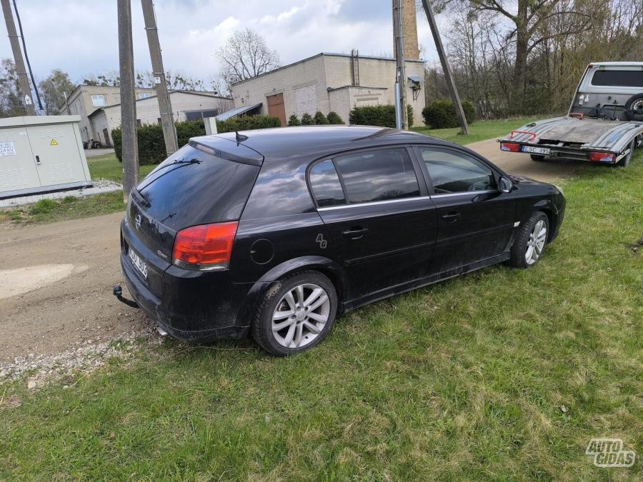 Opel Signum 2005 in Kaunas, with an engine capacity of 2.20 L and mileage of 280 thousand km for 555 €, photo 8 on AUTOMOTO.COM.LV