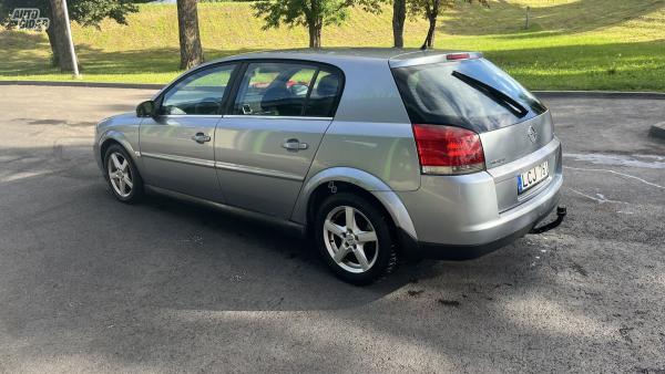 Opel Signum 2005 Viļņa, ar dzinēja tilpumu 2.20 L un nobraukumu 283 tūkst. km par 999 €, foto 4 vietnē AUTOMOTO.COM.LV