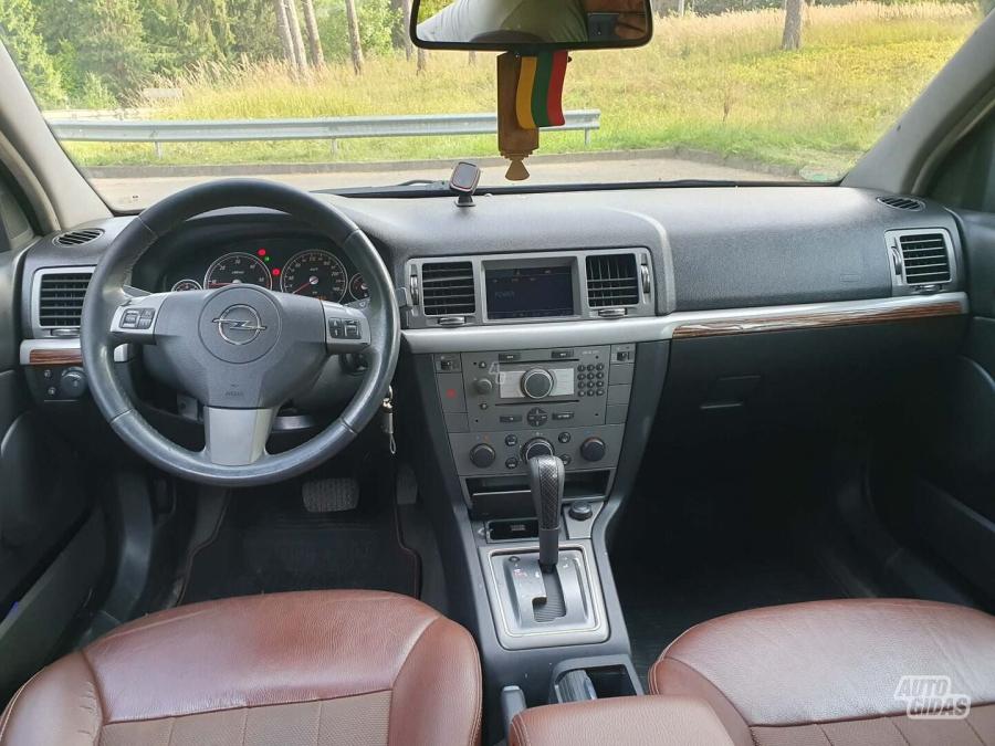 Опель Сигнум 2005 в Аникщяй, объемом двигателя 1.90 л и пробегом 418 тыс. км за 1100 €, фото 10 на AUTOMOTO.COM.LV