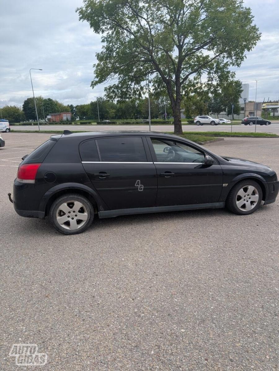 Opel Signum 2005 Klaipėda, ar dzinēja tilpumu 1.90 L un nobraukumu 328 tūkst. km par 750 €, foto 3 vietnē AUTOMOTO.COM.LV