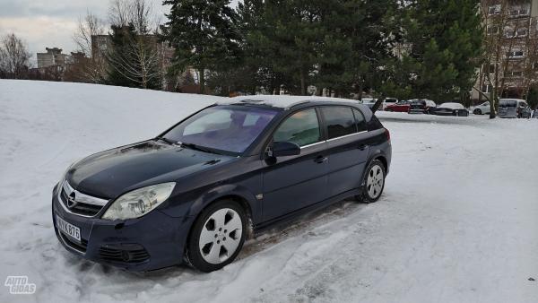 Opel Signum 2006 in Kaunas, with an engine capacity of 1.90 L and mileage of 5000 thousand km for 569 €, photo 2 on AUTOMOTO.COM.LV