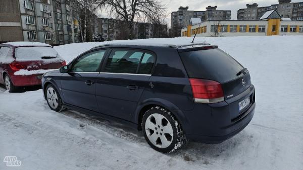 Opel Signum 2006 in Kaunas, with an engine capacity of 1.90 L and mileage of 3333 thousand km for 499 €, photo 4 on AUTOMOTO.COM.LV