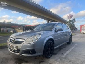 Opel Signum 2006 in Klaipeda, with an engine capacity of 1.90 L and mileage of 353 thousand km for 1500 €, photo  on AUTOMOTO.COM.LV