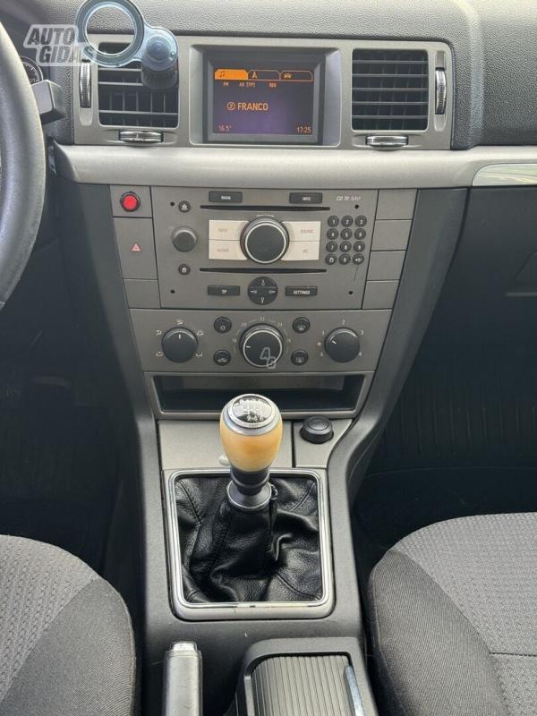 Opel Signum 2006 Kauņa, ar dzinēja tilpumu 1.90 L un nobraukumu 330 tūkst. km par 1350 €, foto 10 vietnē AUTOMOTO.COM.LV