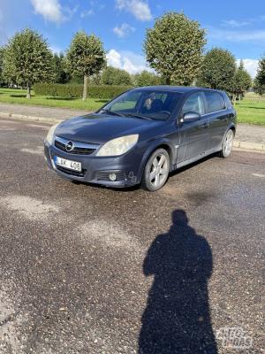 Opel Signum 2006 in Kaunas, with an engine capacity of 1.90 L and mileage of 288 thousand km for 950 €, photo  on AUTOMOTO.COM.LV