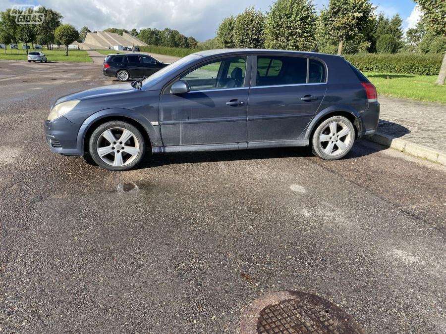 Opel Signum 2006 in Kaunas, with an engine capacity of 1.90 L and mileage of 288 thousand km for 950 €, photo 3 on AUTOMOTO.COM.LV