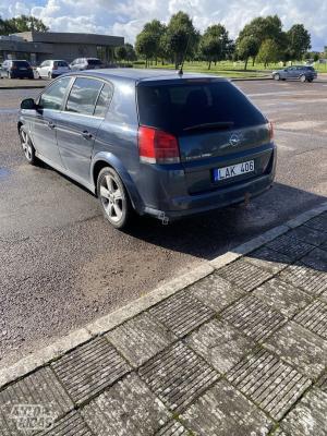 Opel Signum 2006 in Kaunas, with an engine capacity of 1.90 L and mileage of 288 thousand km for 950 €, photo 4 on AUTOMOTO.COM.LV