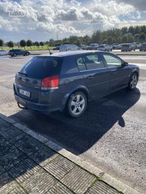 Opel Signum 2006 in Kaunas, with an engine capacity of 1.90 L and mileage of 288 thousand km for 950 €, photo 6 on AUTOMOTO.COM.LV