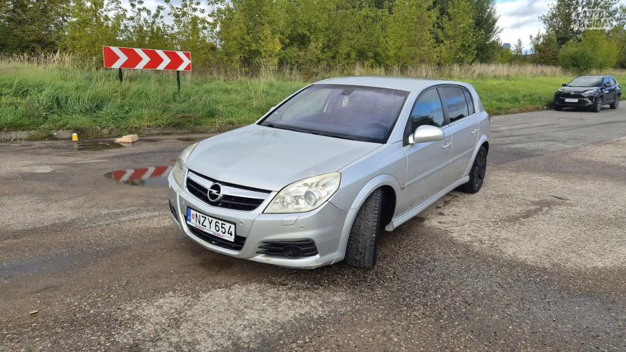 Opel Signum 2006 Viļņa, ar dzinēja tilpumu 1.90 L un nobraukumu 434 tūkst. km par 1200 €, foto 6 vietnē AUTOMOTO.COM.LV