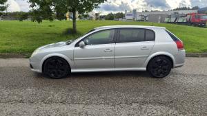 Opel Signum 2006 Viļņa, ar dzinēja tilpumu 1.90 L un nobraukumu 434 tūkst. km par 1200 €, foto 12 vietnē AUTOMOTO.COM.LV