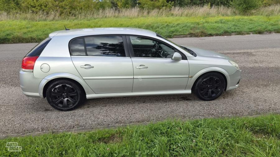 Opel Signum 2006 Viļņa, ar dzinēja tilpumu 1.90 L un nobraukumu 434 tūkst. km par 1200 €, foto 14 vietnē AUTOMOTO.COM.LV