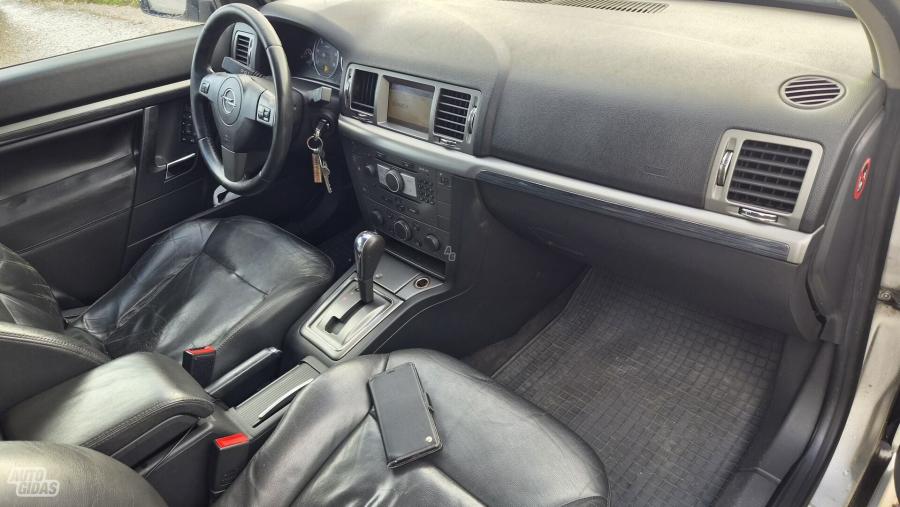 Opel Signum 2006 Viļņa, ar dzinēja tilpumu 1.90 L un nobraukumu 434 tūkst. km par 1200 €, foto 17 vietnē AUTOMOTO.COM.LV