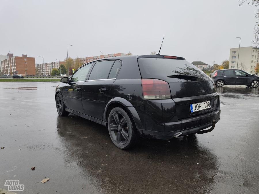 Opel Signum 2006 Radviliškis, ar dzinēja tilpumu 1.90 L un nobraukumu 300 tūkst. km par 1600 €, foto 4 vietnē AUTOMOTO.COM.LV