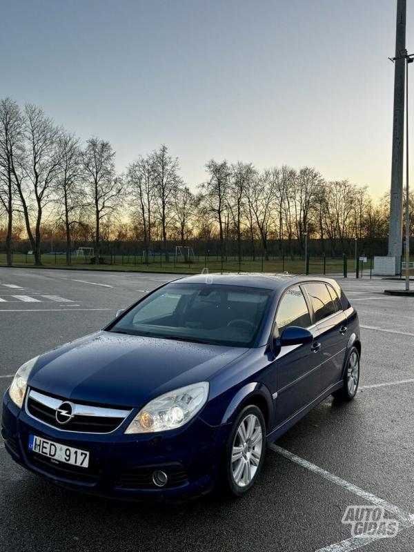 Opel Signum 2007 in Vilnius, with an engine capacity of 1.90 L and mileage of 364 thousand km for 1500 €, photo 1 on AUTOMOTO.COM.LV