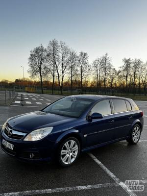 Opel Signum 2007 Viļņa, ar dzinēja tilpumu 1.90 L un nobraukumu 364 tūkst. km par 1500 €, foto 3 vietnē AUTOMOTO.COM.LV