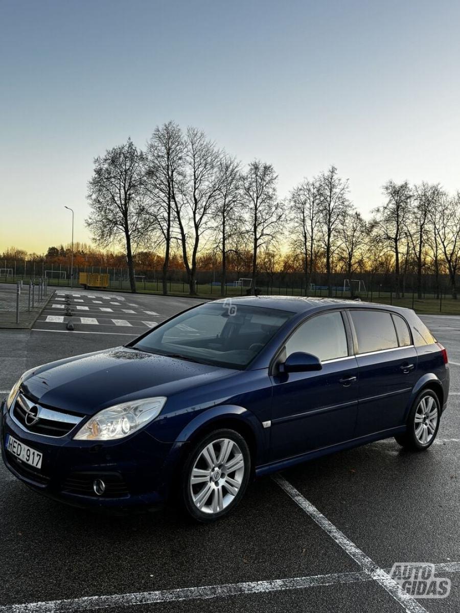 Opel Signum 2007 Viļņa, ar dzinēja tilpumu 1.90 L un nobraukumu 364 tūkst. km par 1500 €, foto 3 vietnē AUTOMOTO.COM.LV