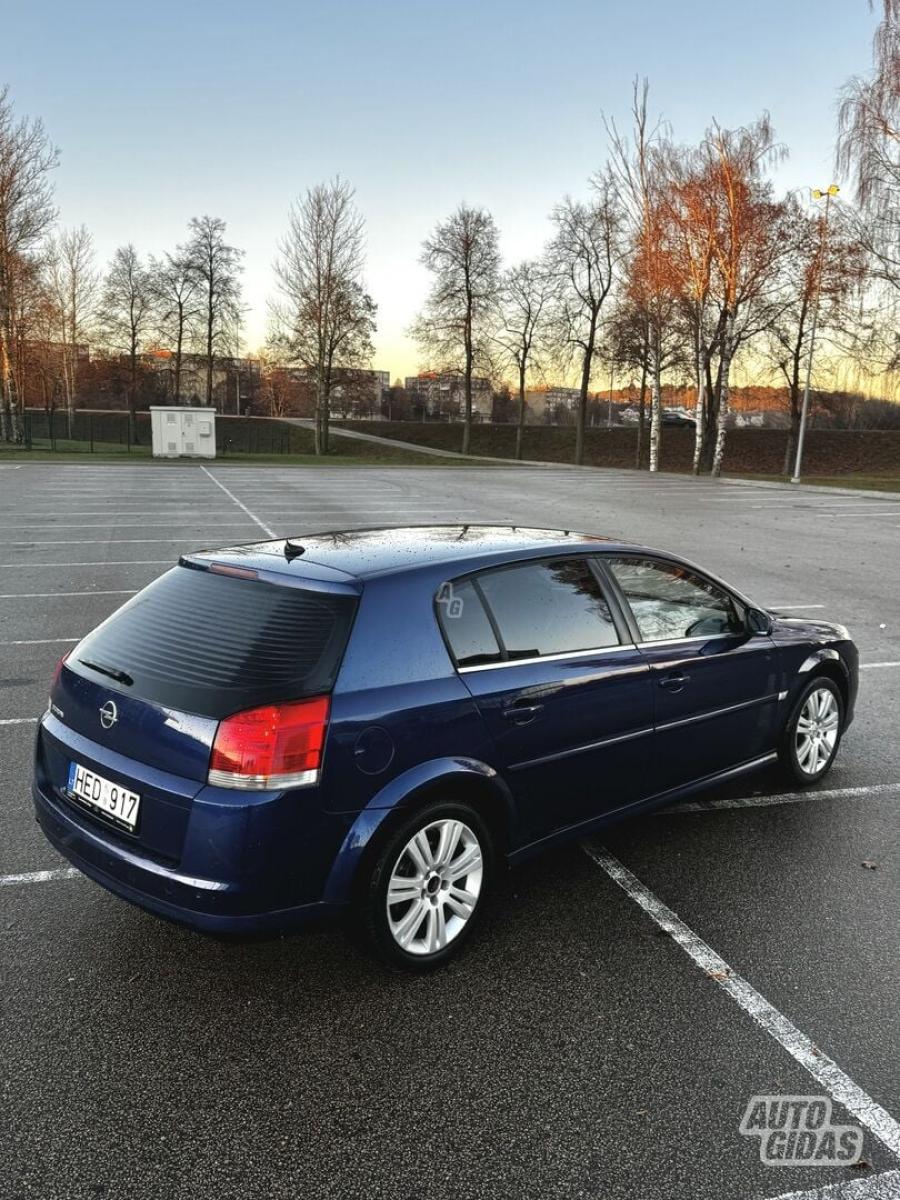 Opel Signum 2007 Viļņa, ar dzinēja tilpumu 1.90 L un nobraukumu 364 tūkst. km par 1500 €, foto 12 vietnē AUTOMOTO.COM.LV