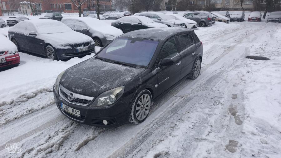 Opel Signum 2007 in Kaunas, with an engine capacity of 3.00 L and mileage of 242 thousand km for 900 €, photo 1 on AUTOMOTO.COM.LV