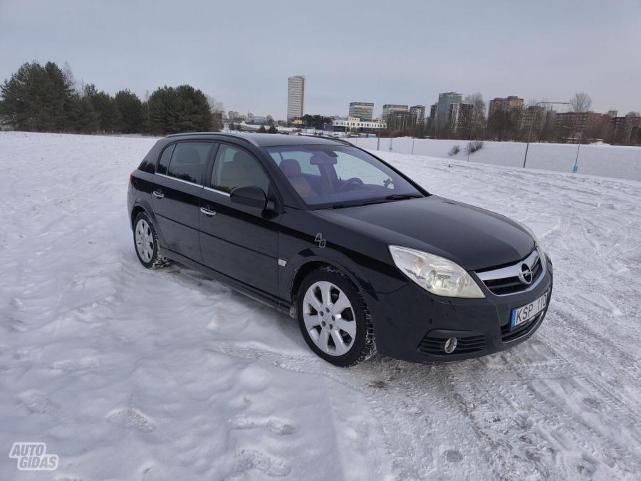 Opel Signum 2007 in Vilnius, with an engine capacity of 1.90 L and mileage of 312 thousand km for 1600 €, photo 3 on AUTOMOTO.COM.LV