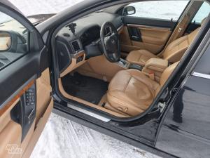 Opel Signum 2007 in Vilnius, with an engine capacity of 1.90 L and mileage of 312 thousand km for 1600 €, photo 9 on AUTOMOTO.COM.LV