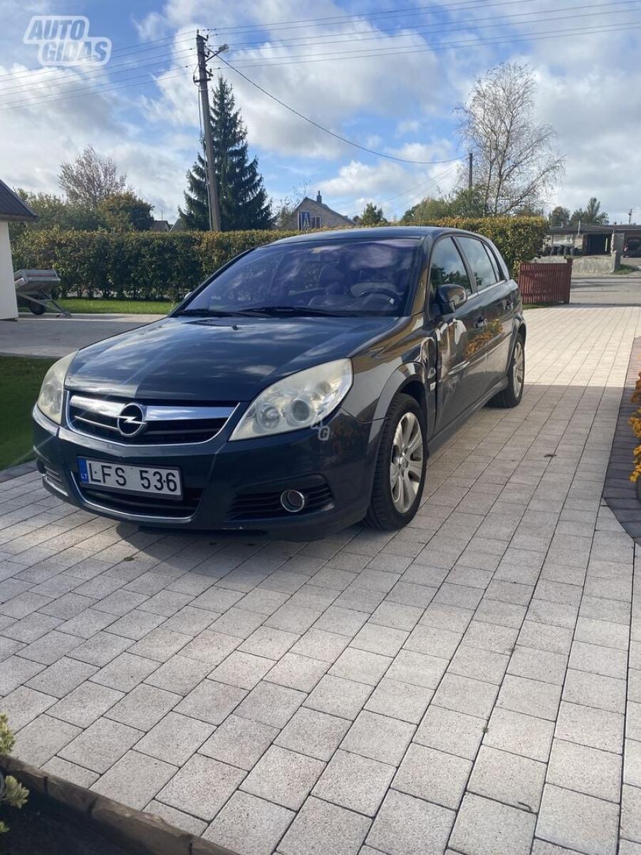 Opel Signum 2007 in Kaunas, with an engine capacity of 1.90 L and mileage of 270 thousand km for 800 €, photo 1 on AUTOMOTO.COM.LV