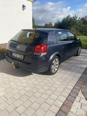 Opel Signum 2007 in Kaunas, with an engine capacity of 1.90 L and mileage of 270 thousand km for 800 €, photo 2 on AUTOMOTO.COM.LV
