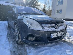 Opel Signum 2007 in Kaunas, with an engine capacity of 1.90 L and mileage of 270 thousand km for 800 €, photo 9 on AUTOMOTO.COM.LV