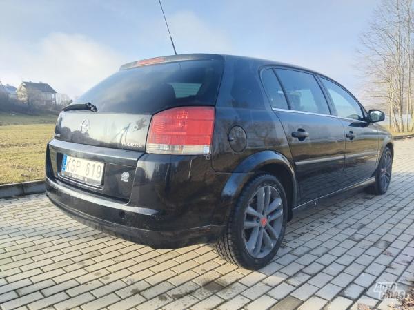 Opel Signum 2007 in Telschi, with an engine capacity of 1.90 L and mileage of 367 thousand km for 1350 €, photo 4 on AUTOMOTO.COM.LV