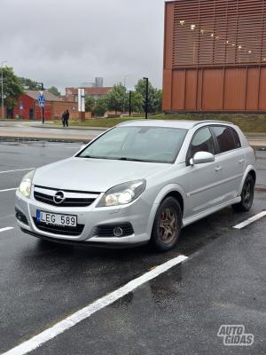 Opel Signum 2007 in Klaipeda, with an engine capacity of 3.00 L and mileage of 263 thousand km for 1300 €, photo  on AUTOMOTO.COM.LV