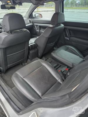 Opel Signum 2007 in Klaipeda, with an engine capacity of 3.00 L and mileage of 263 thousand km for 1300 €, photo 11 on AUTOMOTO.COM.LV