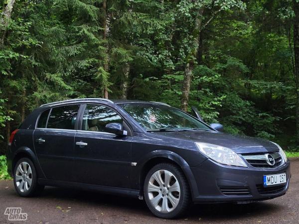 Opel Signum 2007 in Alytus, with an engine capacity of 1.90 L and mileage of 335 thousand km for 1050 €, photo 1 on AUTOMOTO.COM.LV