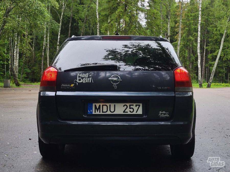 Opel Signum 2007 Alīta, ar dzinēja tilpumu 1.90 L un nobraukumu 335 tūkst. km par 1050 €, foto 4 vietnē AUTOMOTO.COM.LV