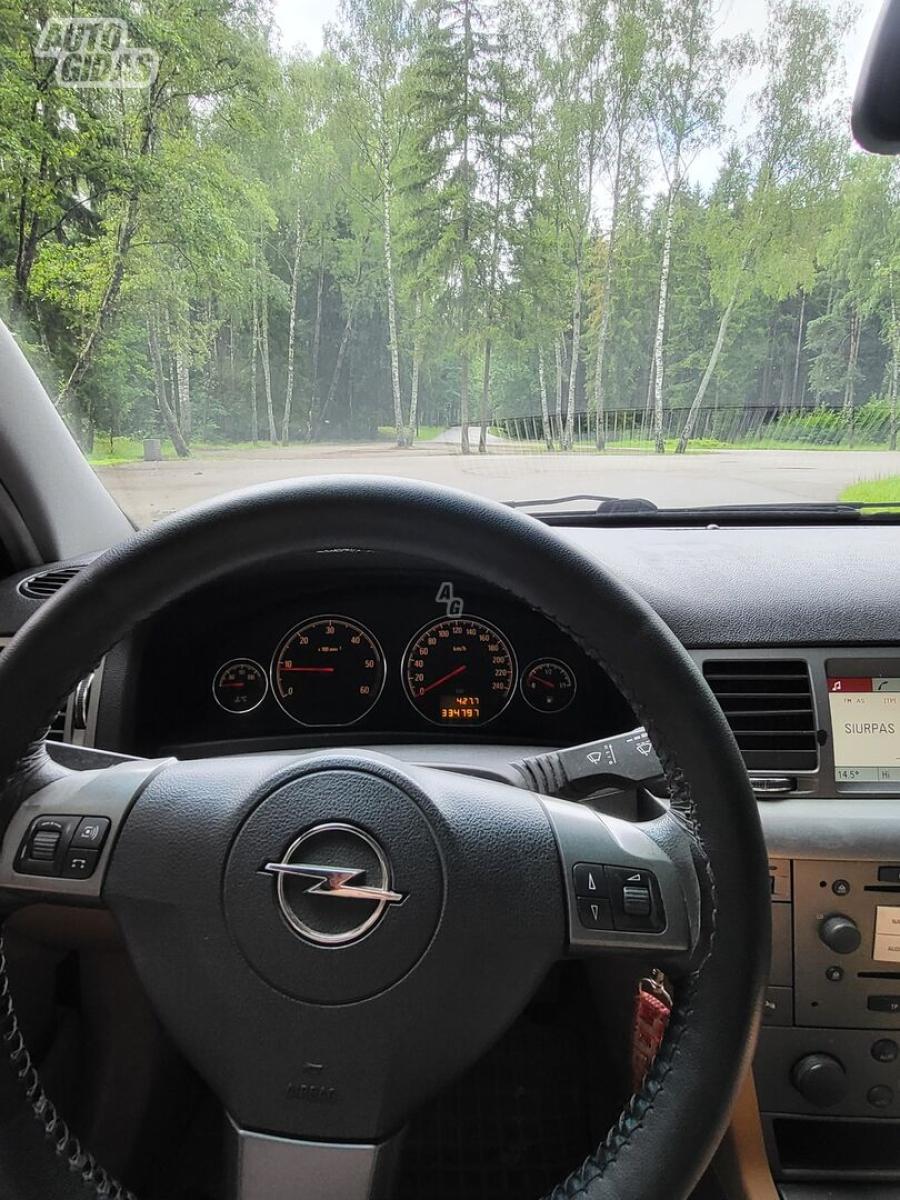 Opel Signum 2007 Alīta, ar dzinēja tilpumu 1.90 L un nobraukumu 335 tūkst. km par 1050 €, foto 10 vietnē AUTOMOTO.COM.LV