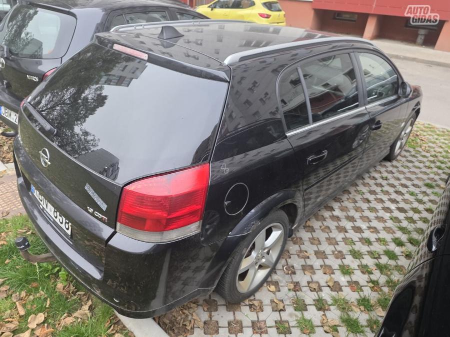 Opel Signum 2007 Viļņa, ar dzinēja tilpumu 1.90 L un nobraukumu 400 tūkst. km par 1100 €, foto 4 vietnē AUTOMOTO.COM.LV