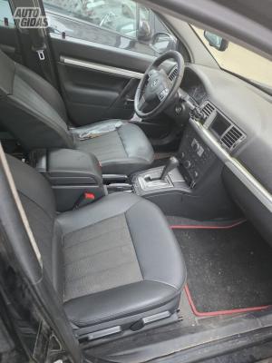 Opel Signum 2007 Viļņa, ar dzinēja tilpumu 1.90 L un nobraukumu 400 tūkst. km par 1100 €, foto 6 vietnē AUTOMOTO.COM.LV